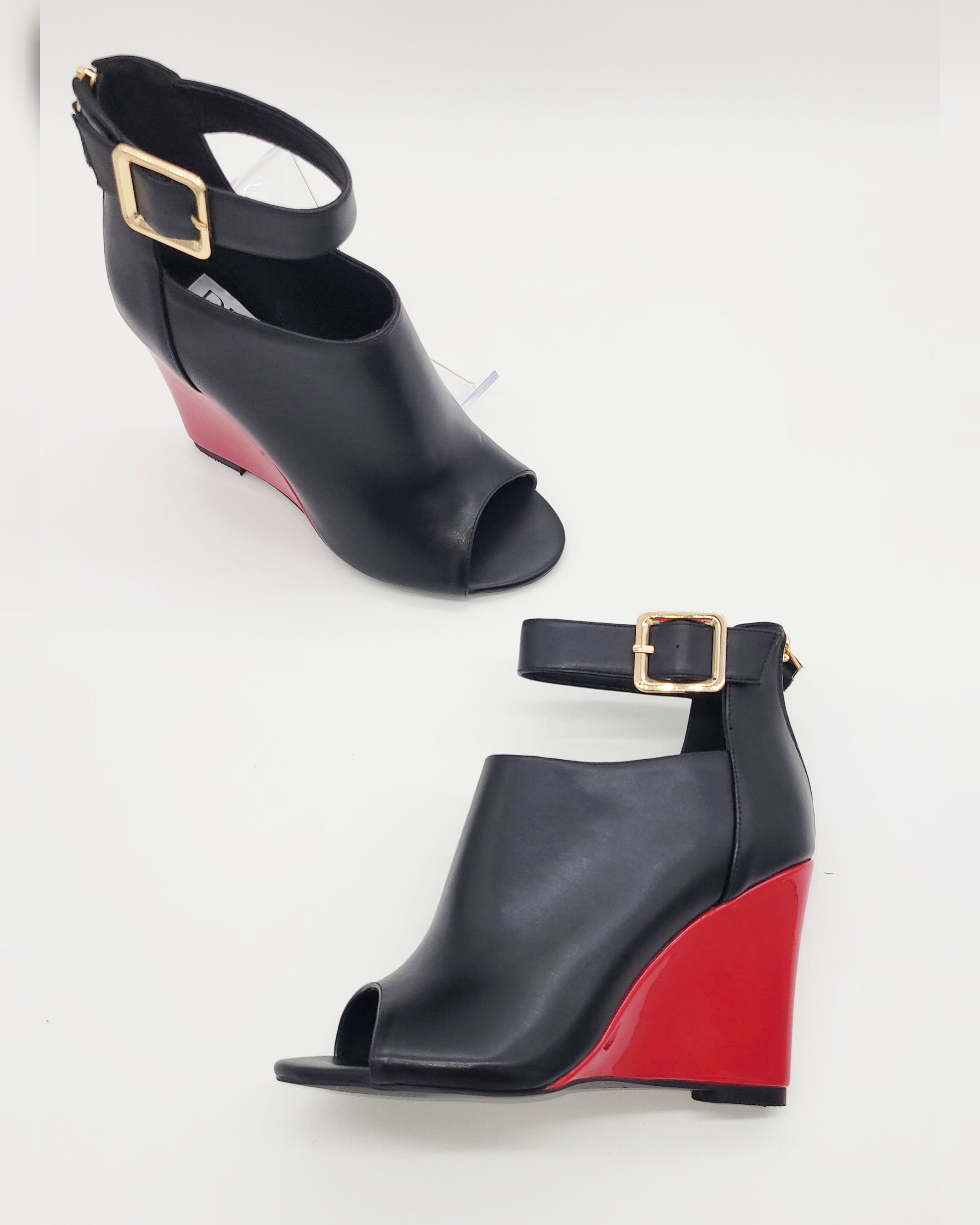 Angel Heels – Bigfeetbeauties